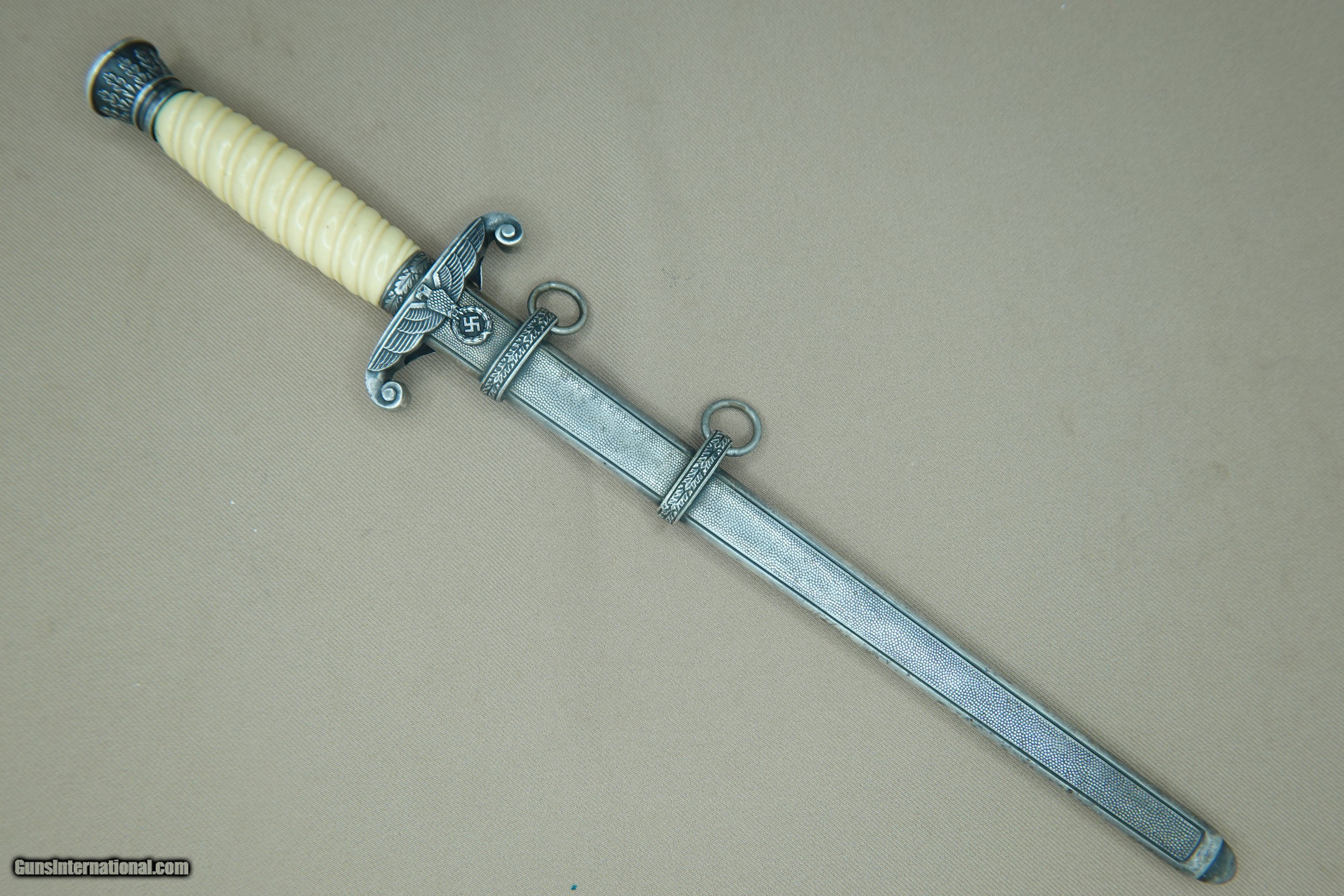 ** SOLD ** Late WW2 German Model 1935 Heer (Army) Officer's Dagger ...
