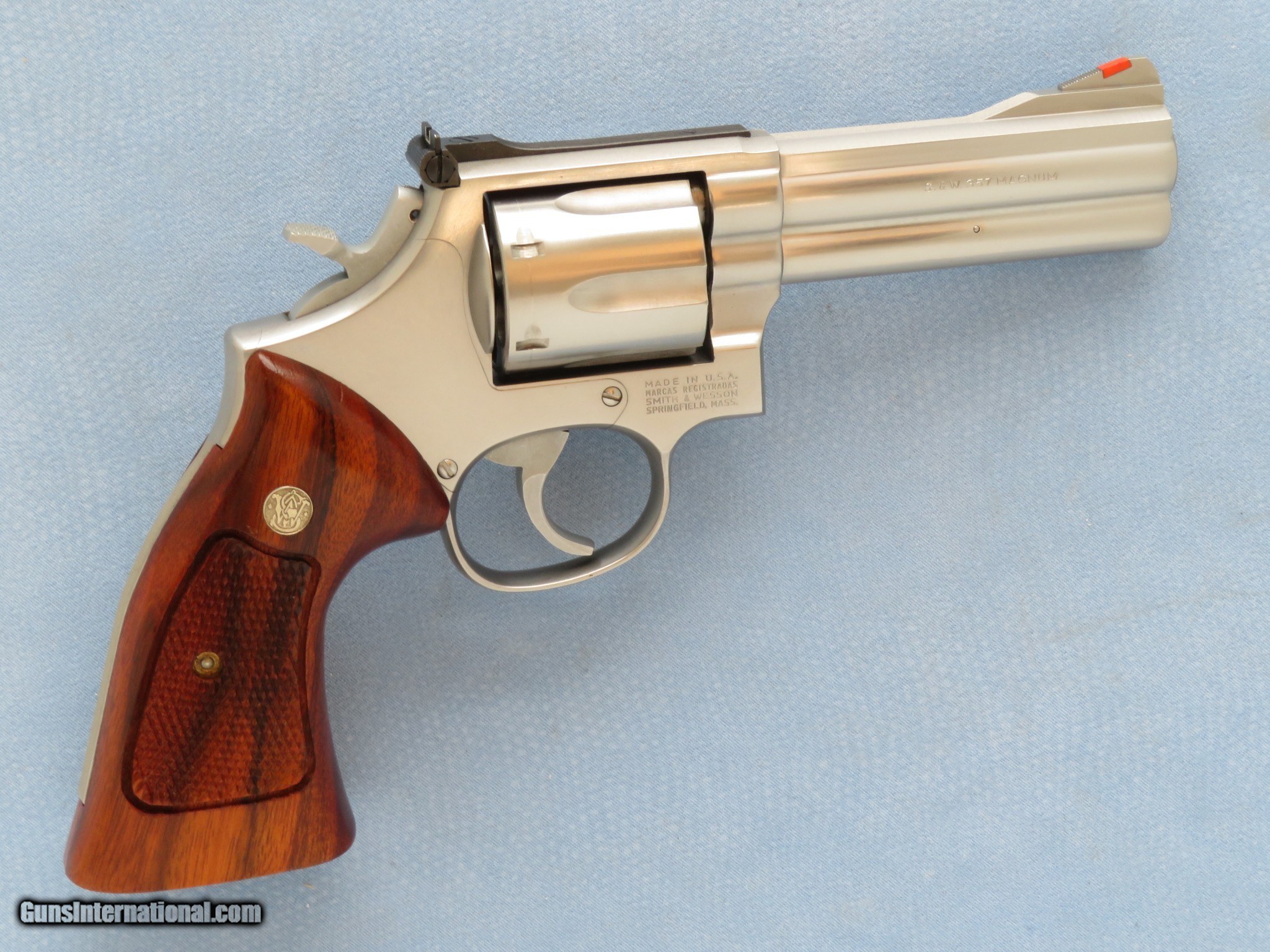 ** SOLD ** Smith & Wesson Model 686 Distinguished Combat Magnum, Cal ...
