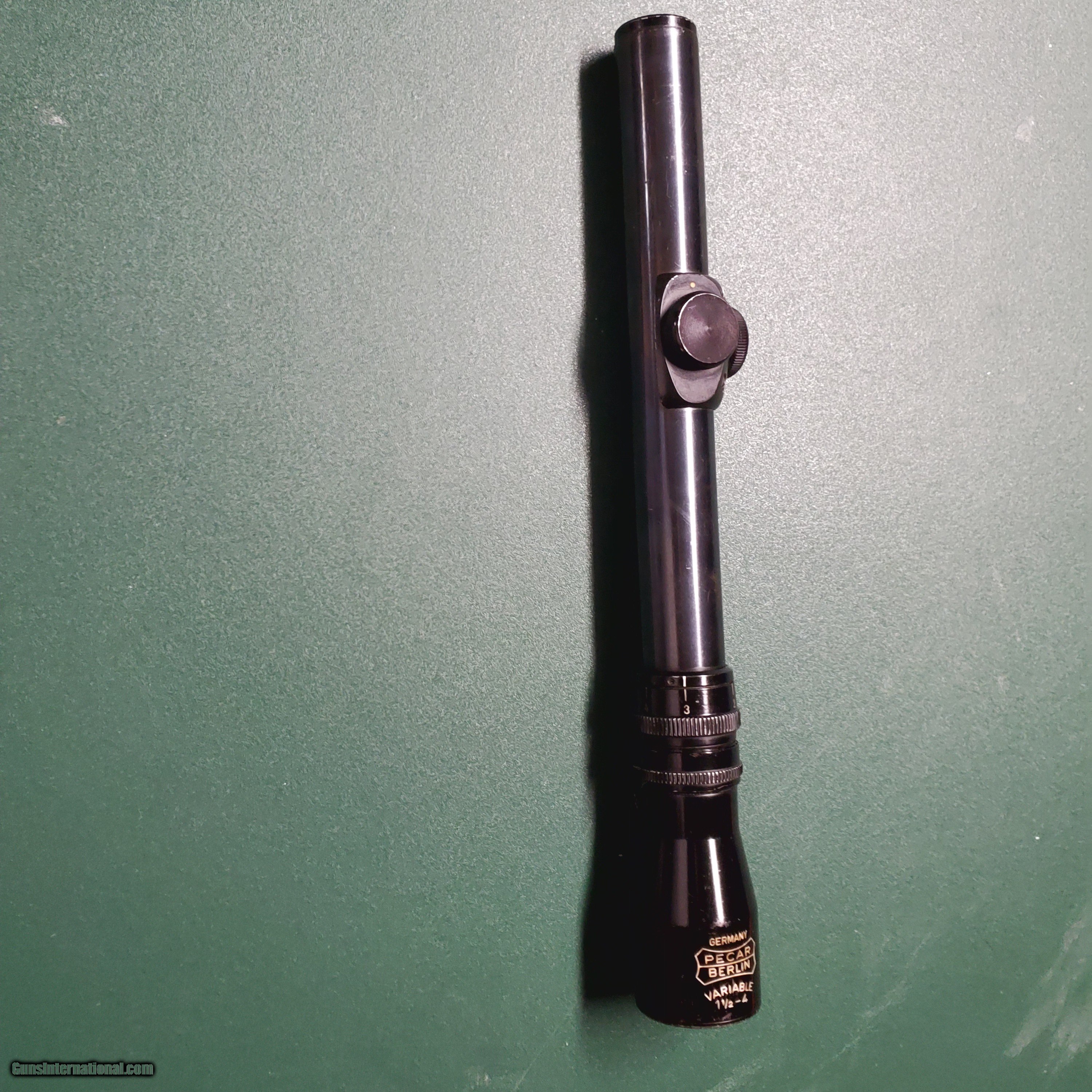 Pecar 1.5-4X variable scope