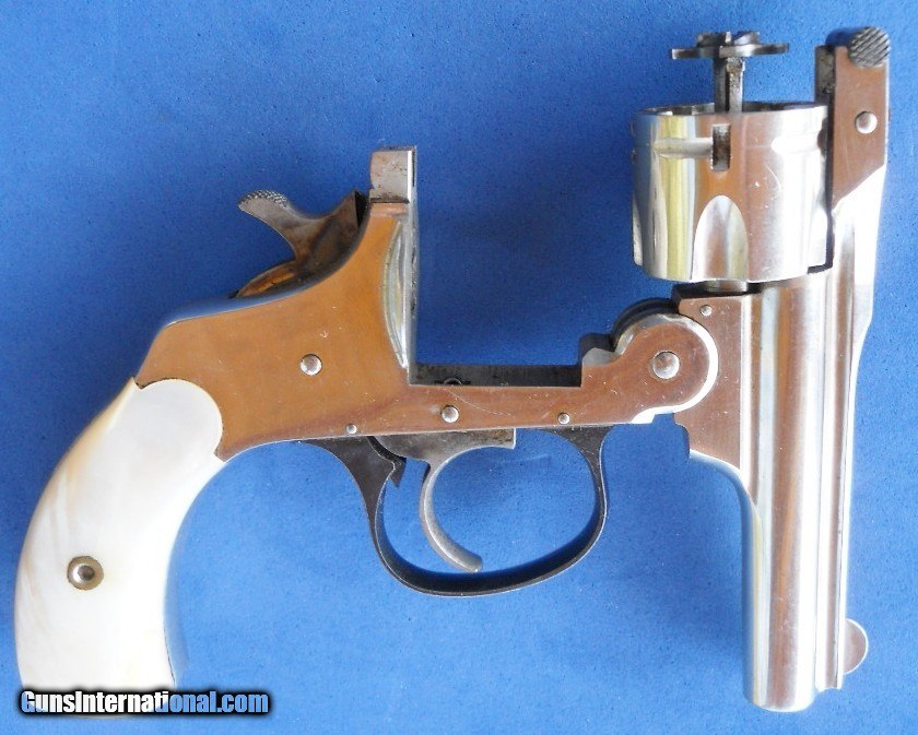 * Vintage H&A FOREHAND MODEL 1901 REVOLVER .32 S&W PEARL GRIPS