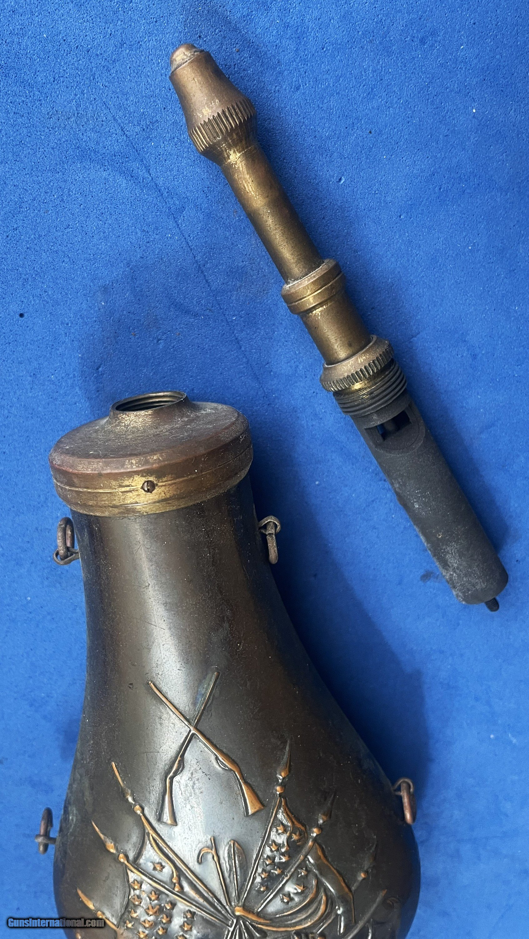 Vintage COLT NAVY REVOLVER PLUNGER DISPENCE POWDER FLASK CANNON & FLAGS ...