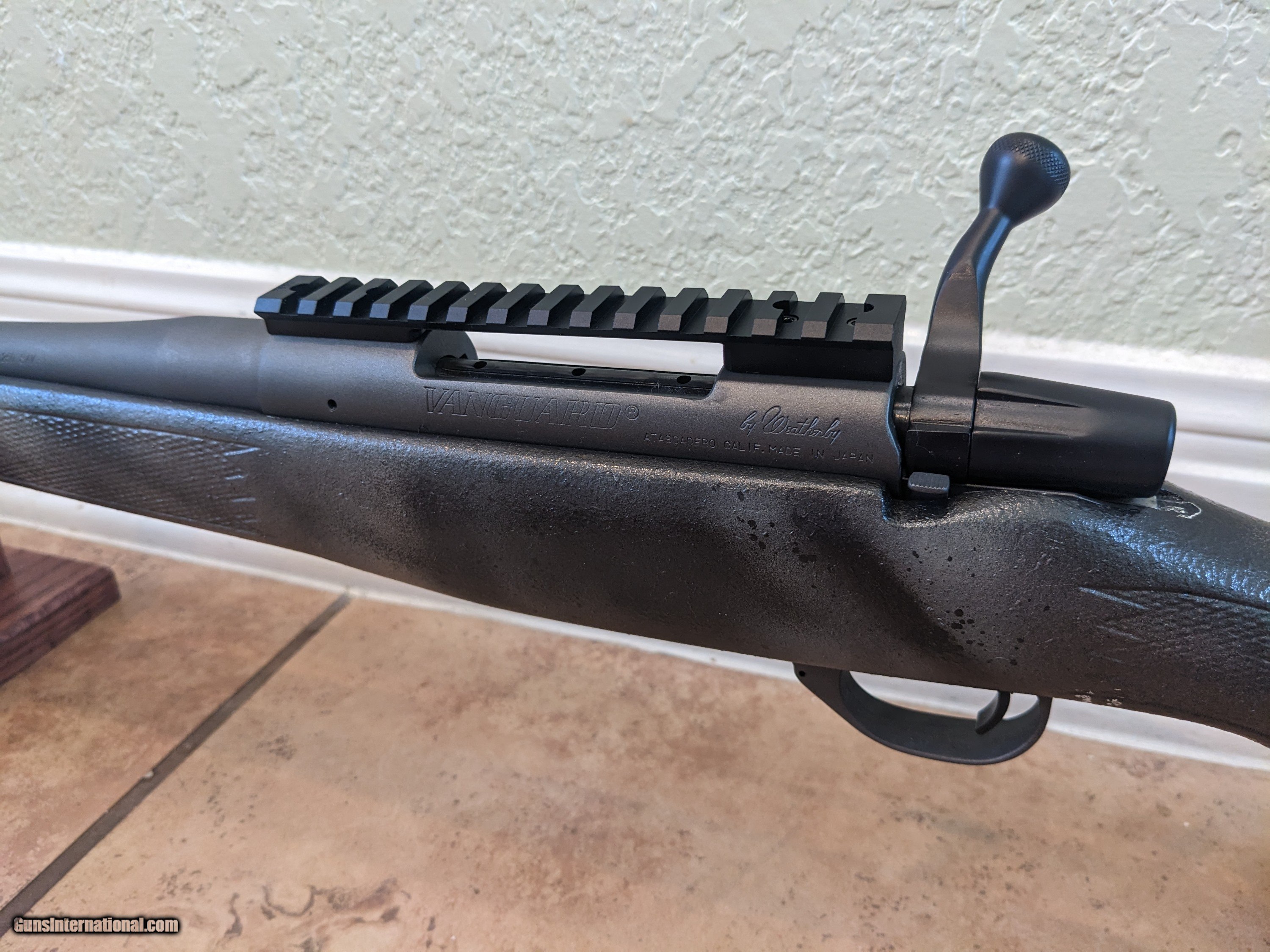 Weatherby Vanguard Custom Rifle- 250 Savage (250-3000)