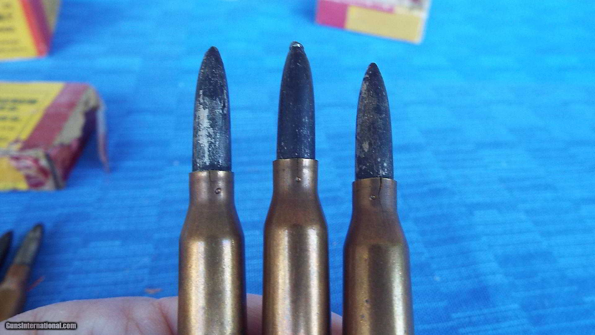 VINTAGE BOX GIBBS .256 MAGNUM CARTRIDGES with 9 ORIIGINAL CARTRIDGES.