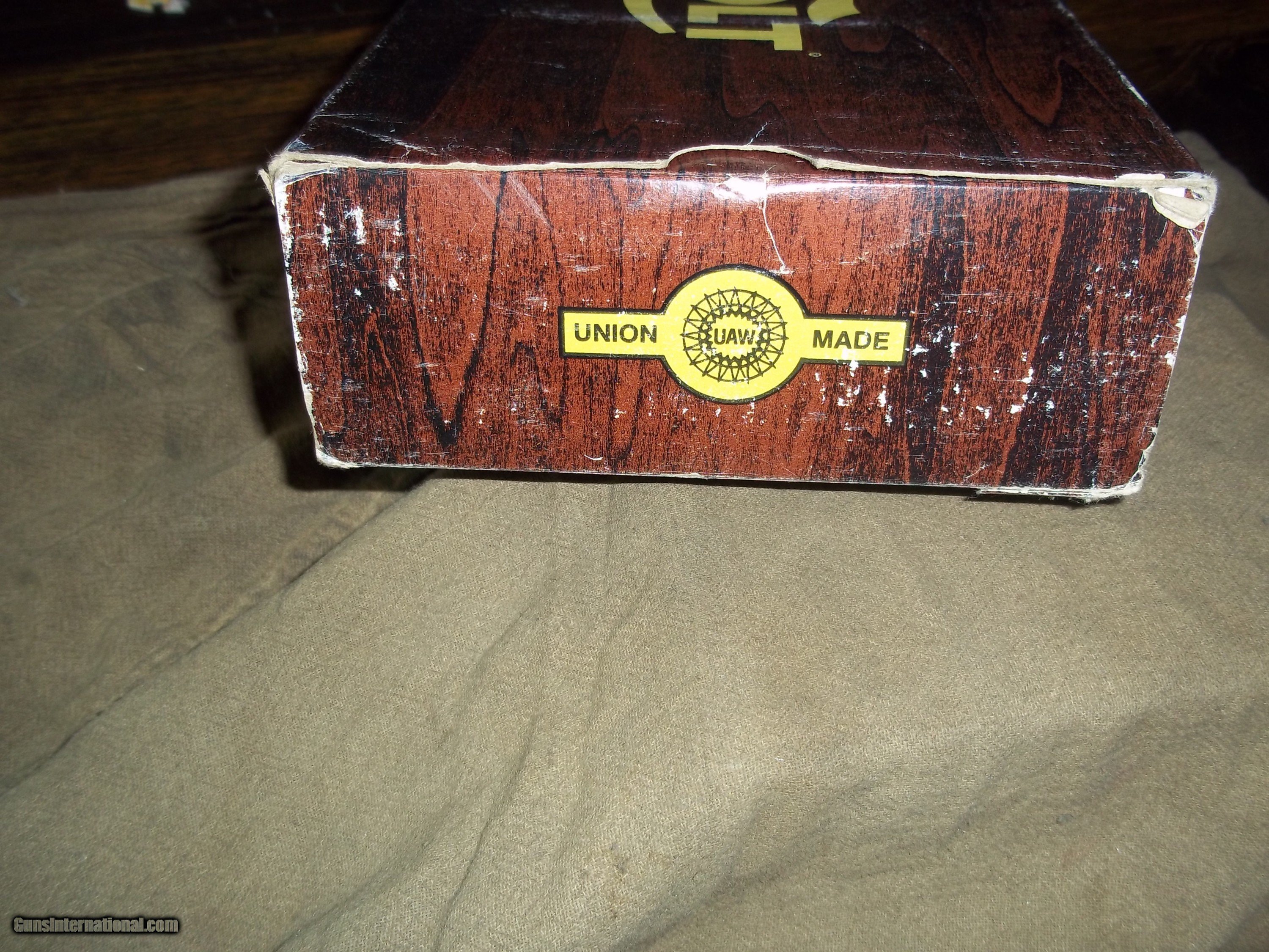 COLT WOODGRAIN BOX FOR .45 5" BBL NICKEL OR 4" REVOVLER