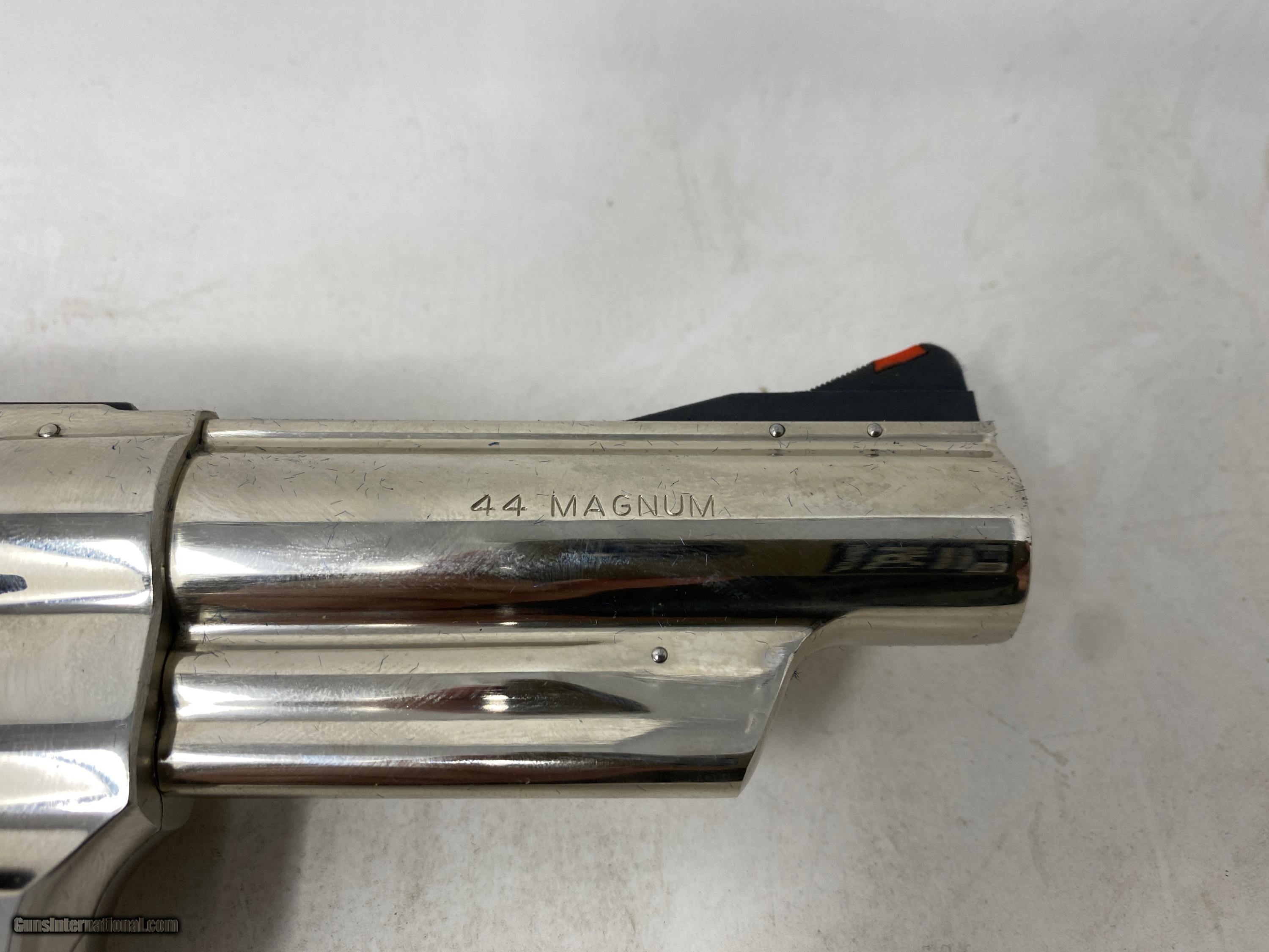 Smith & Wesson Model 29-2 Nickel .44 Magnum revolver