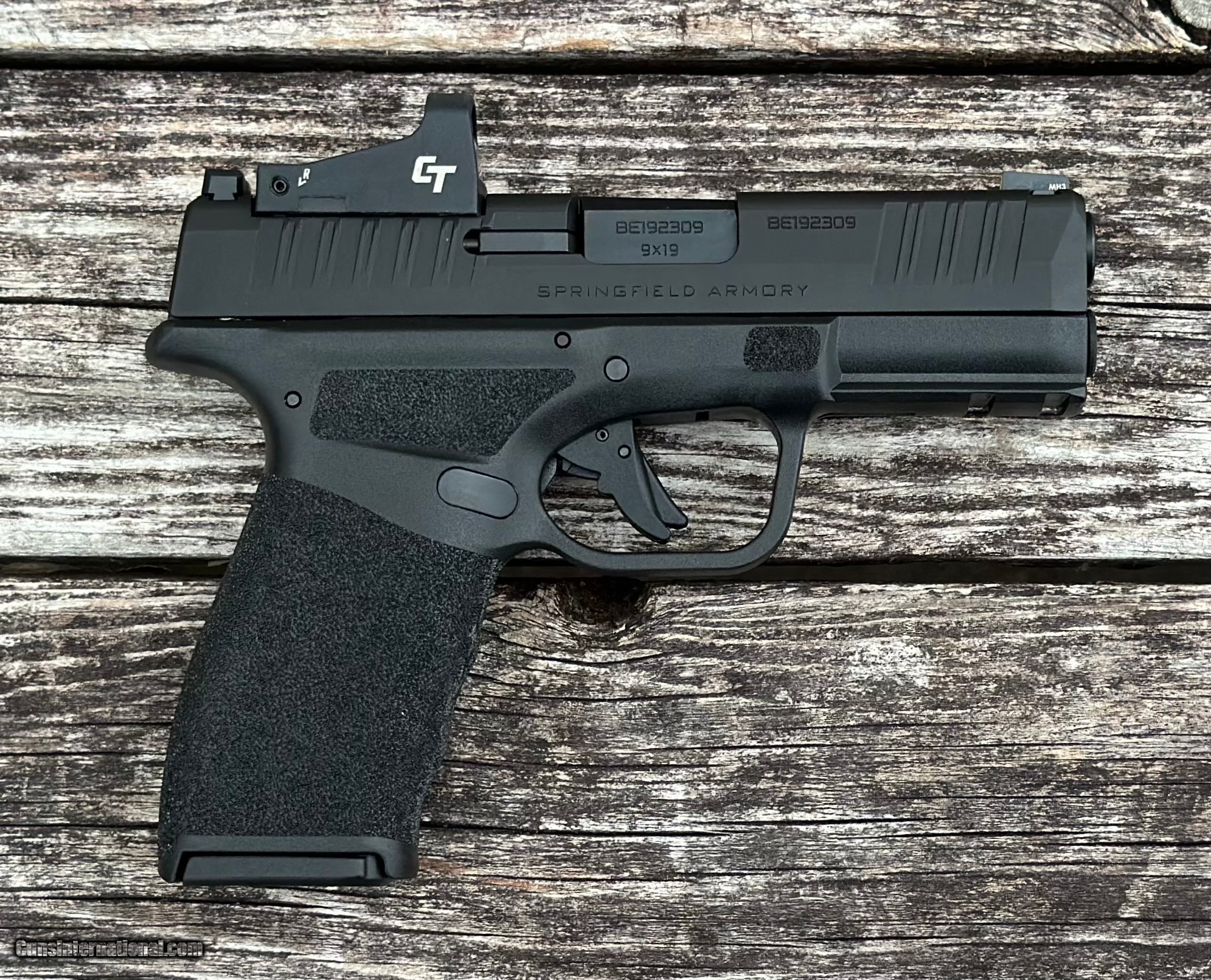 Springfield Hellcat PRO 9mm OSP W/ Crimson Trace Red Dot HCP9379BOSPCTLC