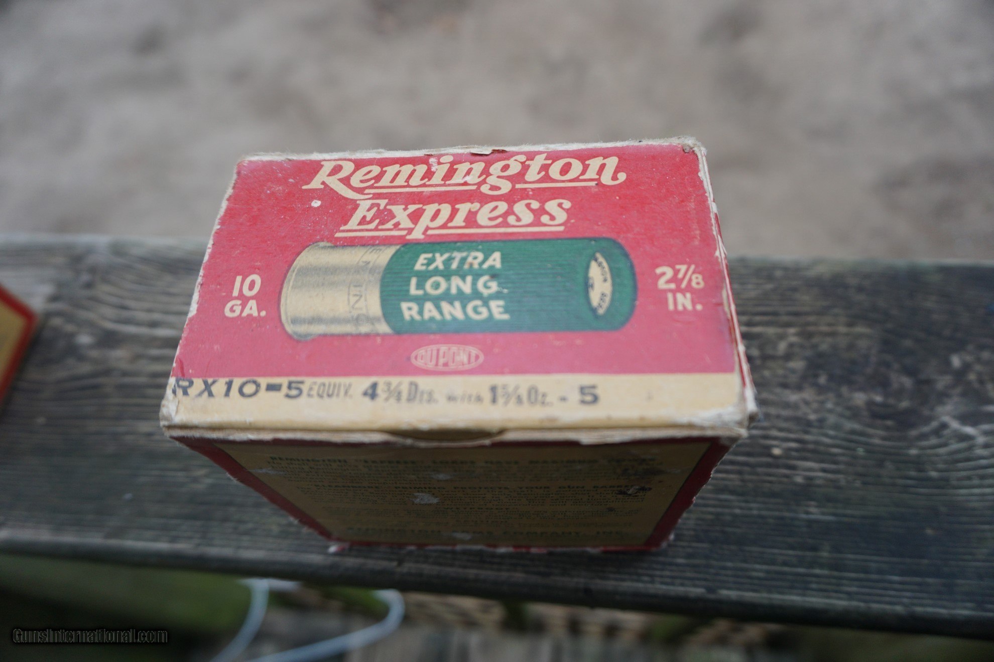 Remington 10 gauge 2 7/8" Vintage ammo #5 shot Full Box Paper shells