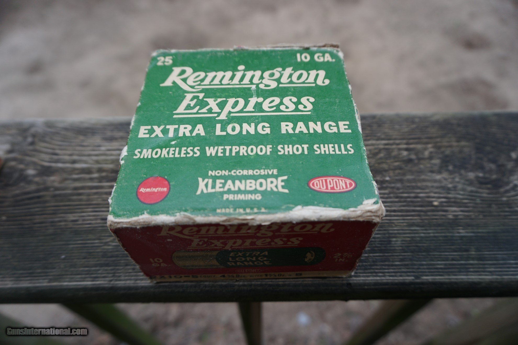 Remington 10 gauge 2 7/8" Vintage ammo #5 shot Full Box Paper shells