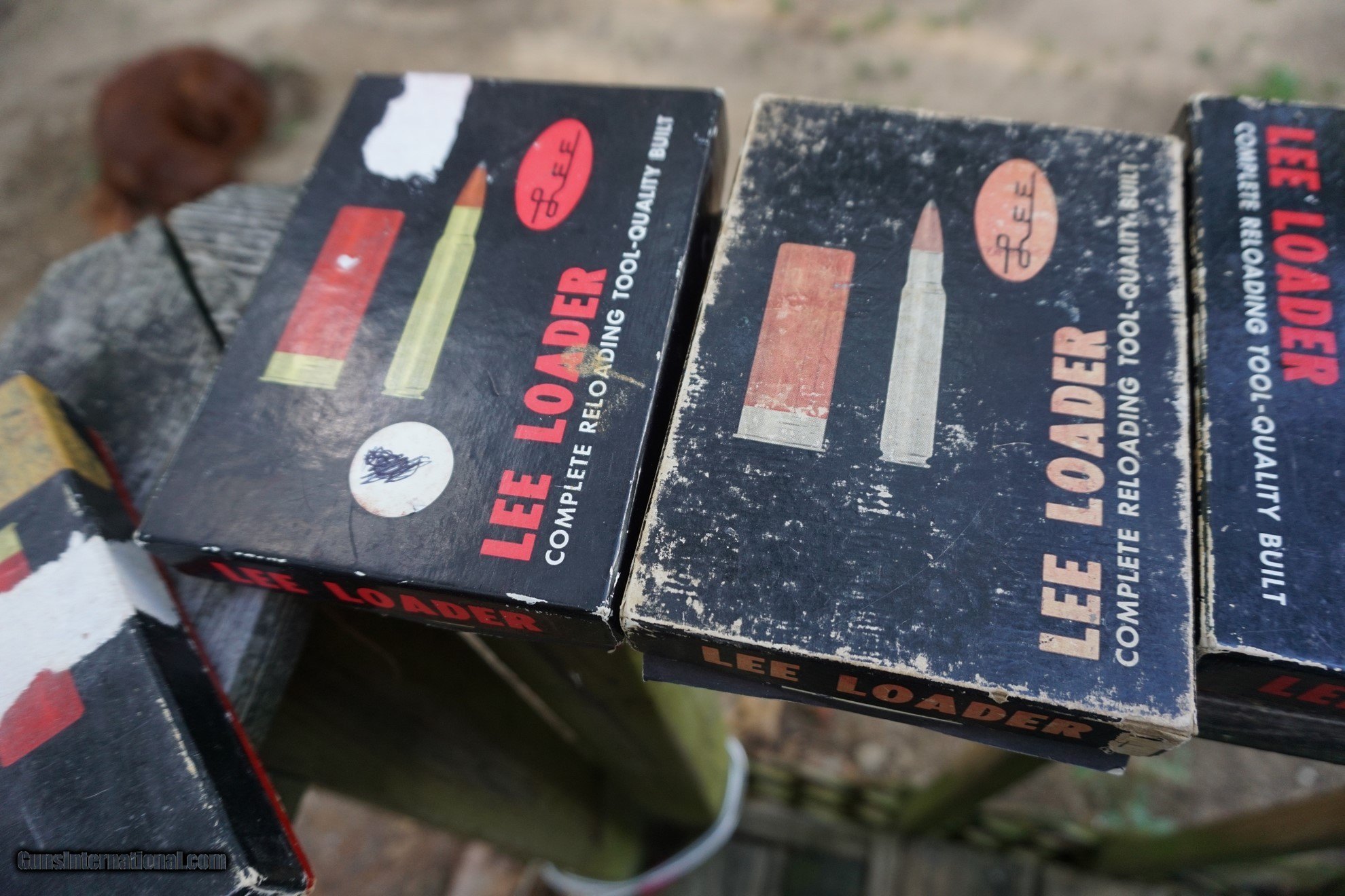 Vintage Lee Hand Loader's 4 ea 243, 32 win, 45 colt , 30-30 win complete