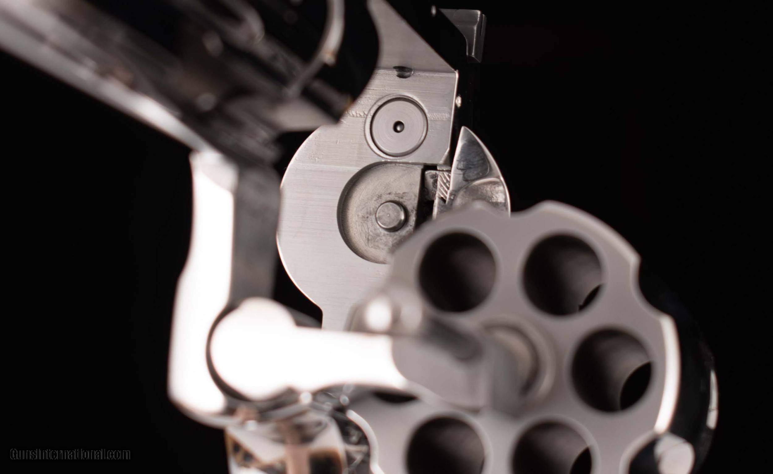 Colt Anaconda, AS NEW, ULTIMATE BRIGHT STAINLESS STEEL, PERFECT BORE ...