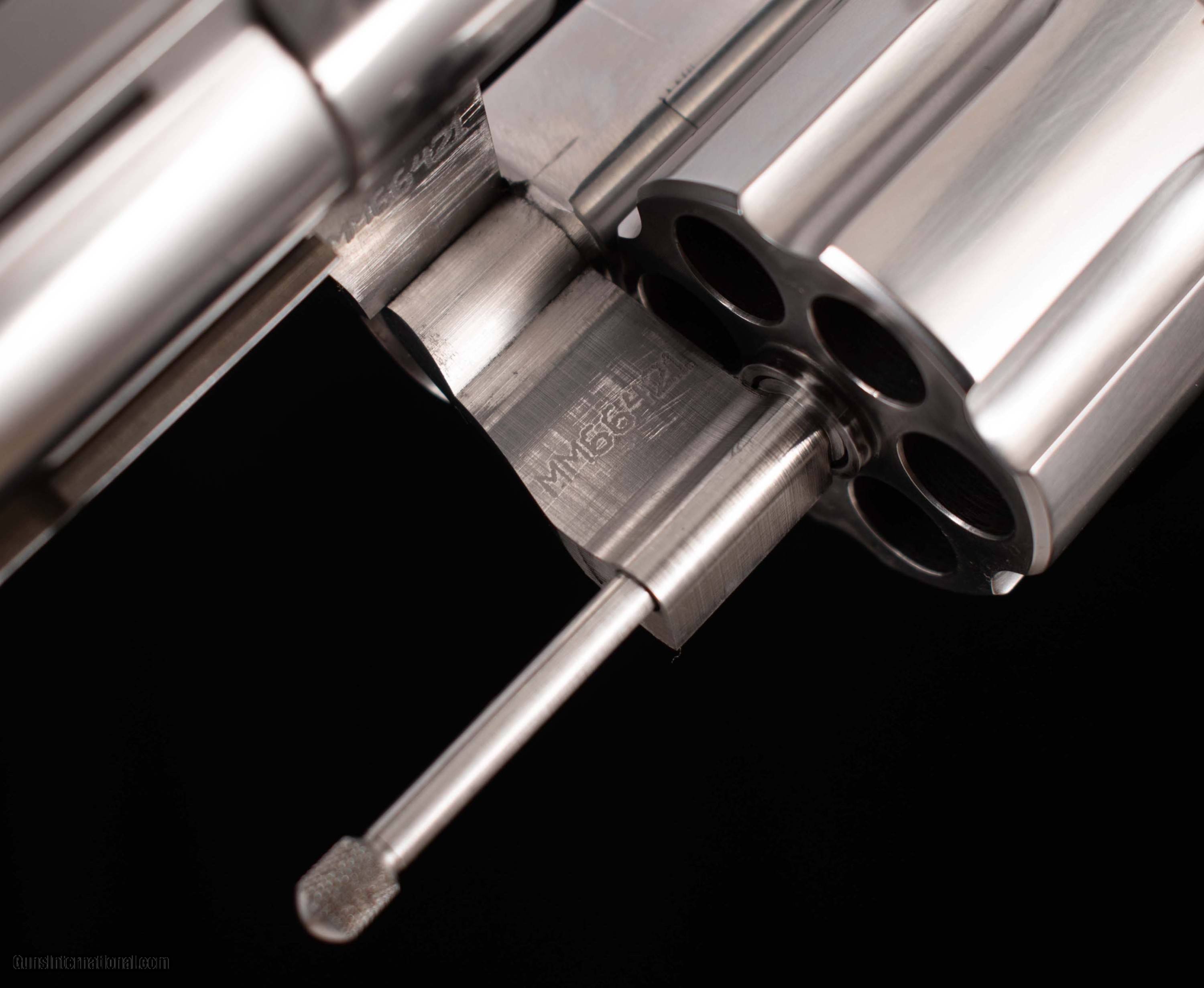 Colt Anaconda - .44 MAGNUM, STAINLESS STEEL, VENT RIB vintage firearms inc