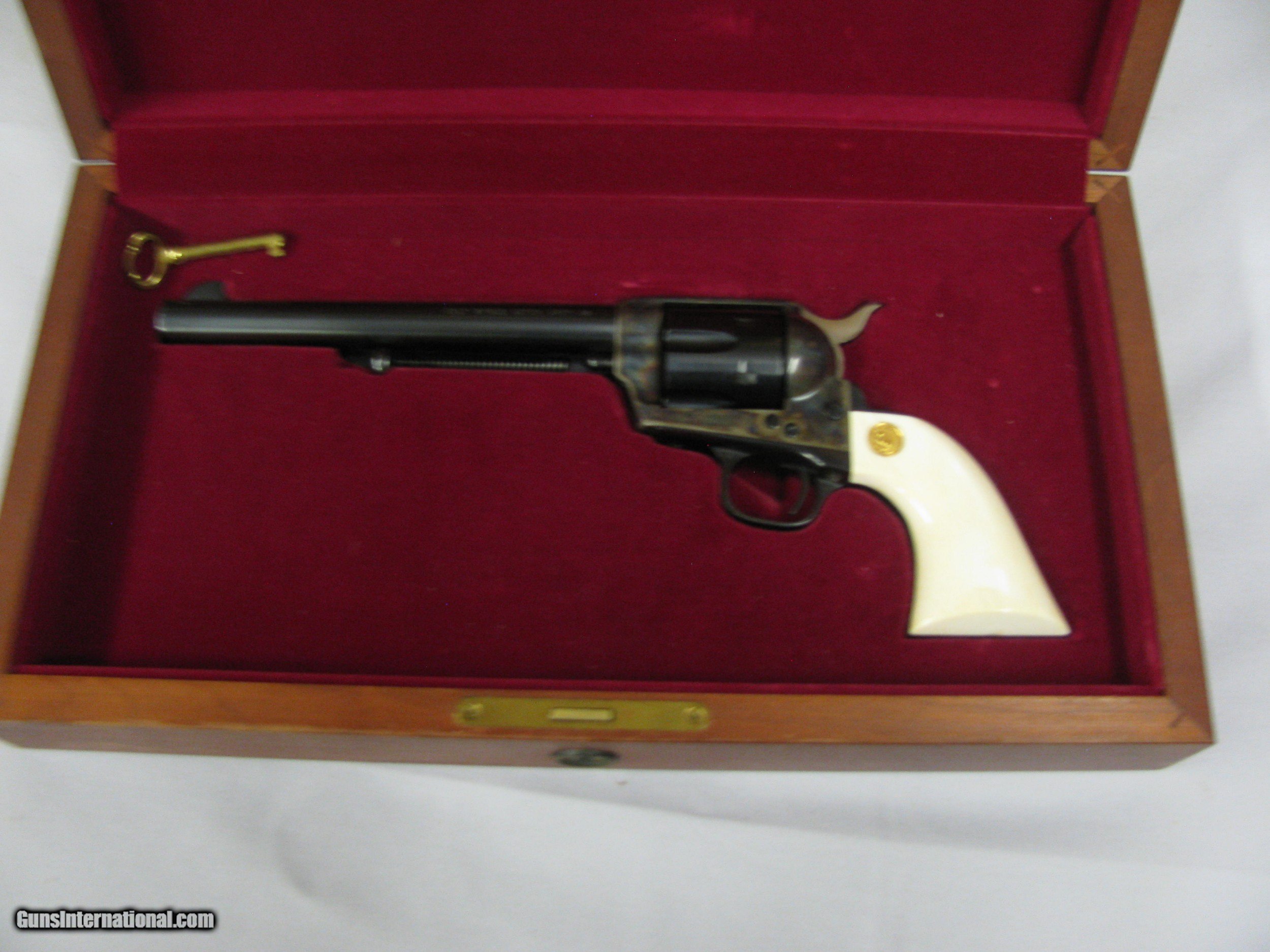 7682 Colt Single Action Army, 45 Cal Wooden Case, Case Coloring, Ivory ...