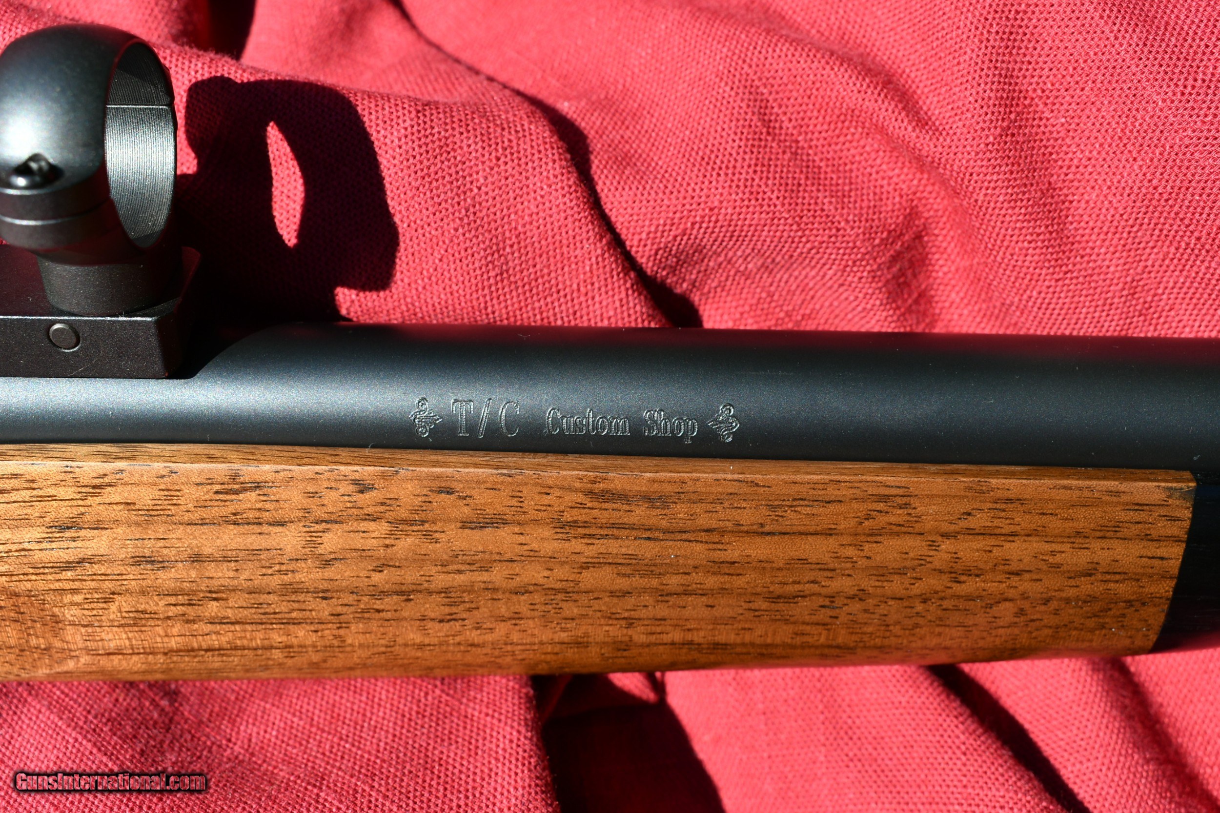 Thompson Center ENCORE pistol CUSTOM SHOP barrel 25-06 REM Walnut FOREND